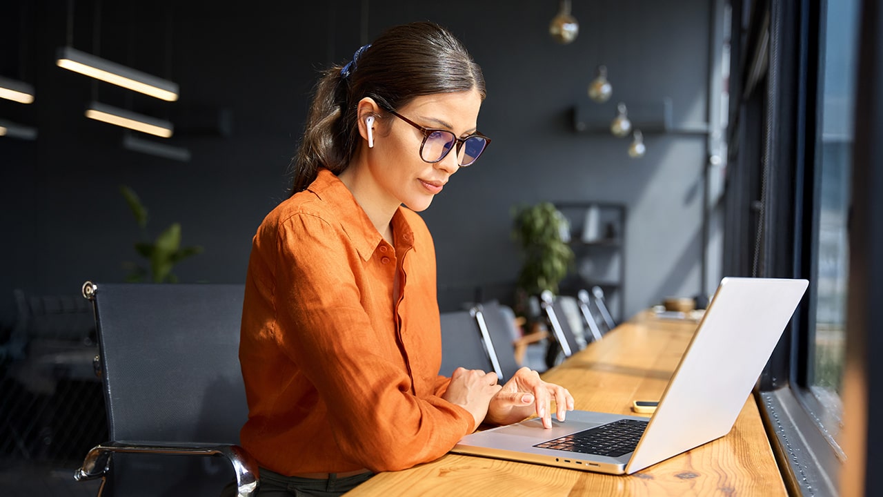 Prompt engineering for successful software product vision creation